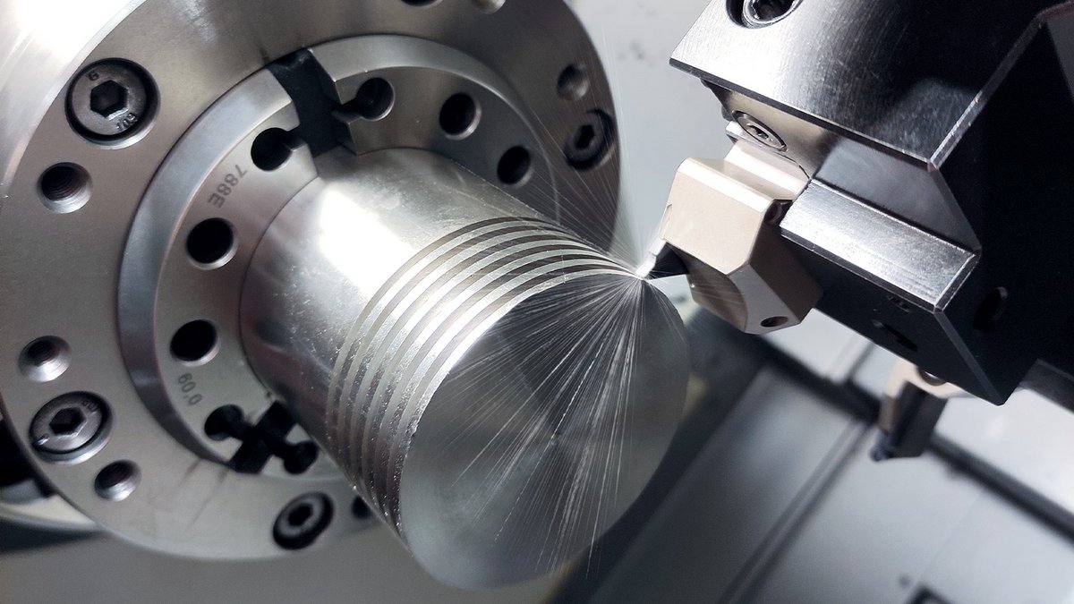 Makes short work of grooving and parting off.: ARNO Werkzeuge